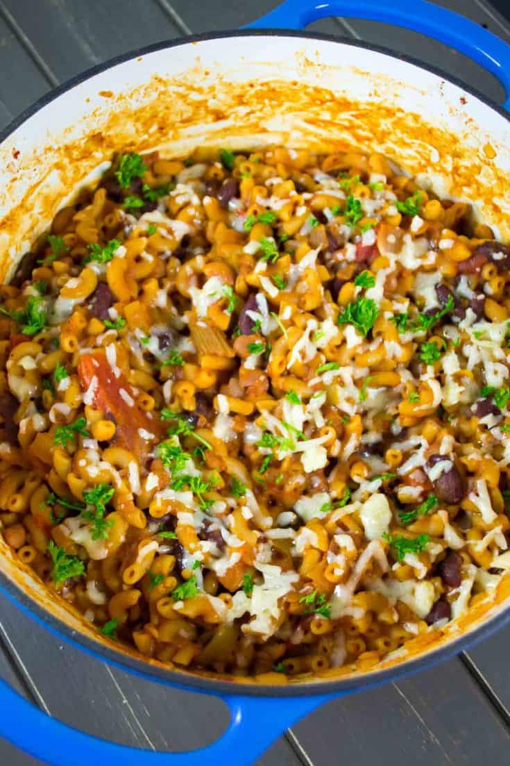 One Pot Vegetarian Chili Mac Recipe - easy and delicious!