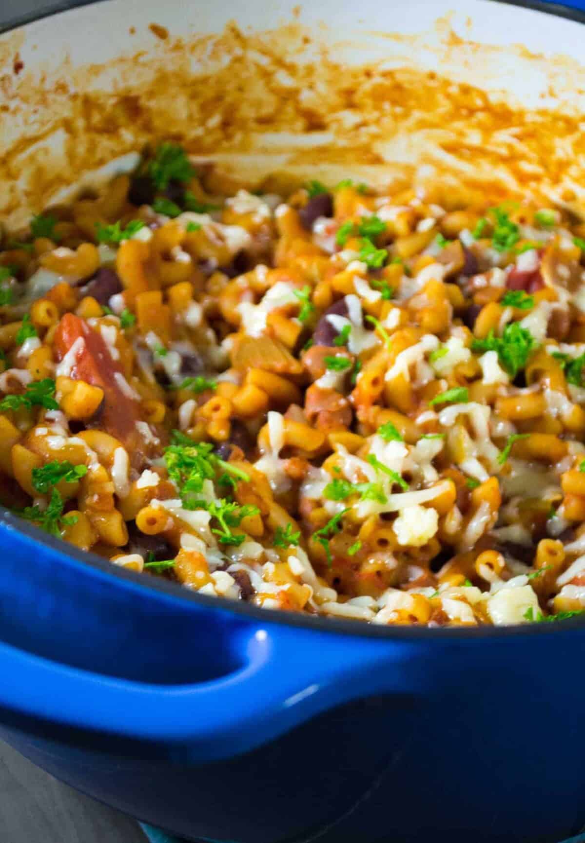 One Pot Vegetarian Chili Mac Recipe - easy and delicious!