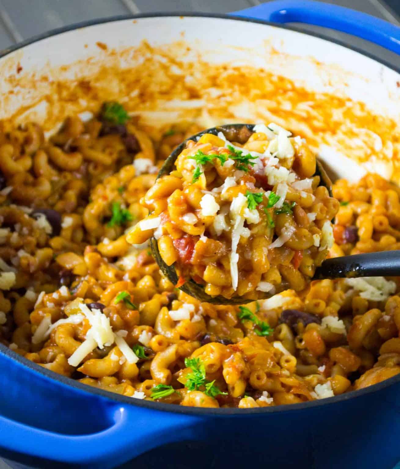 One Pot Vegetarian Chili Mac Recipe - easy and delicious!