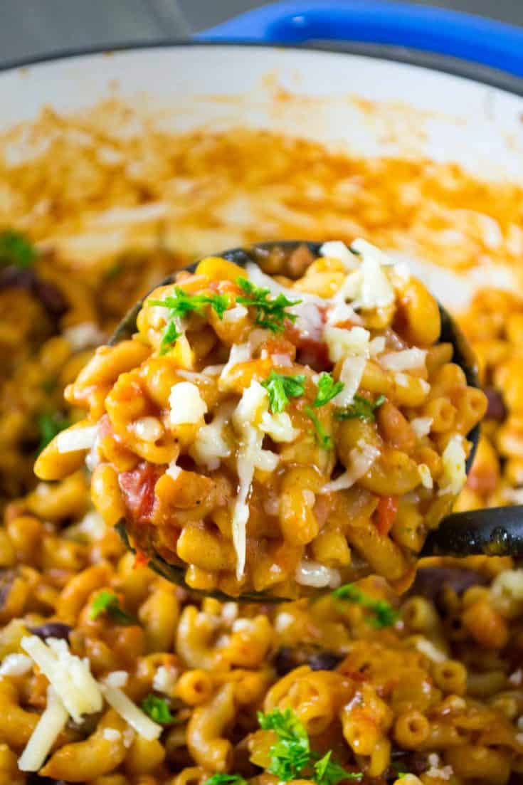 One Pot Vegetarian Chili Mac Recipe - easy and delicious!