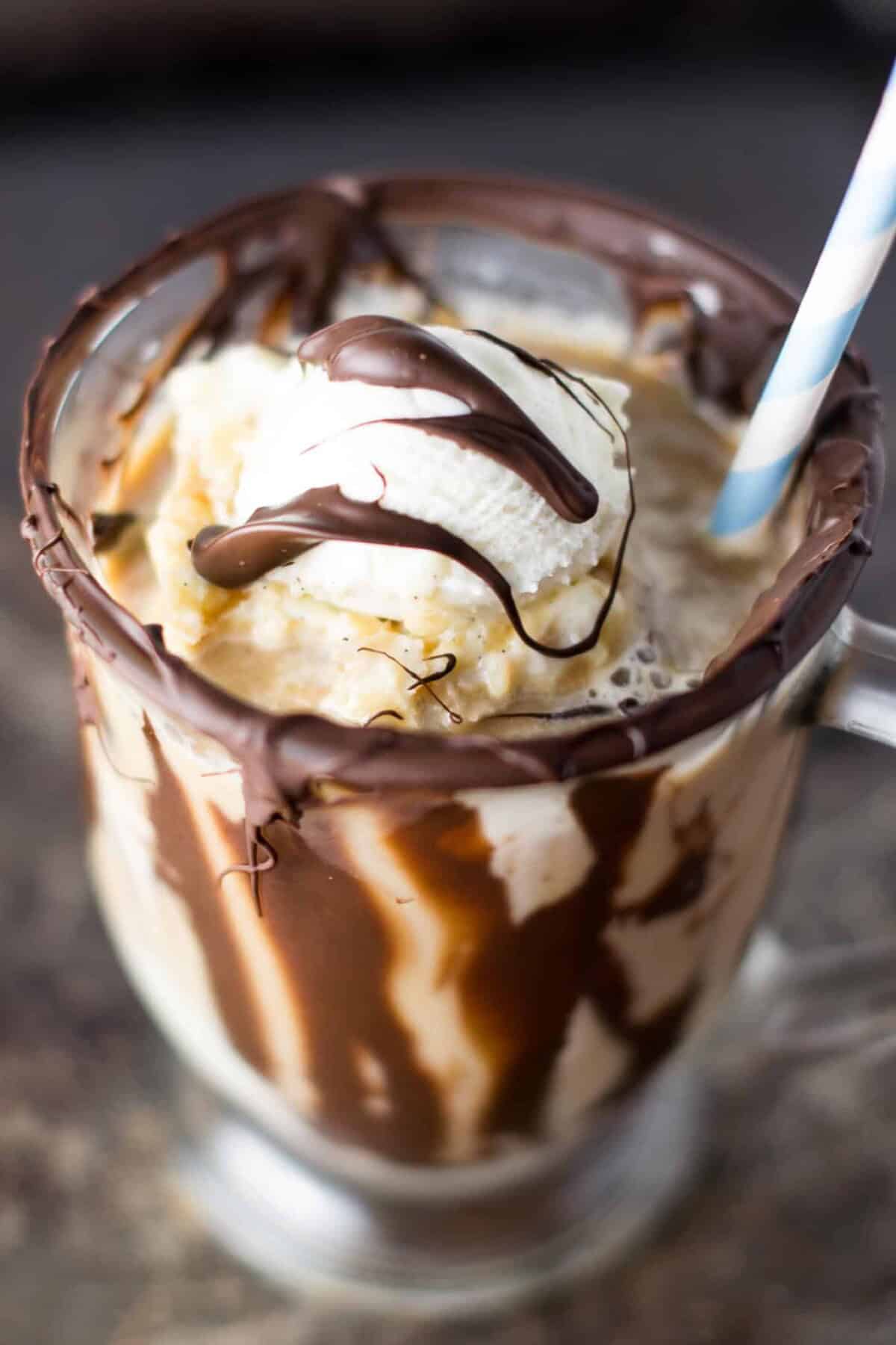 Cold Brew Coffee Floats Recipe - w/ cold brew Starbucks coffee and ...