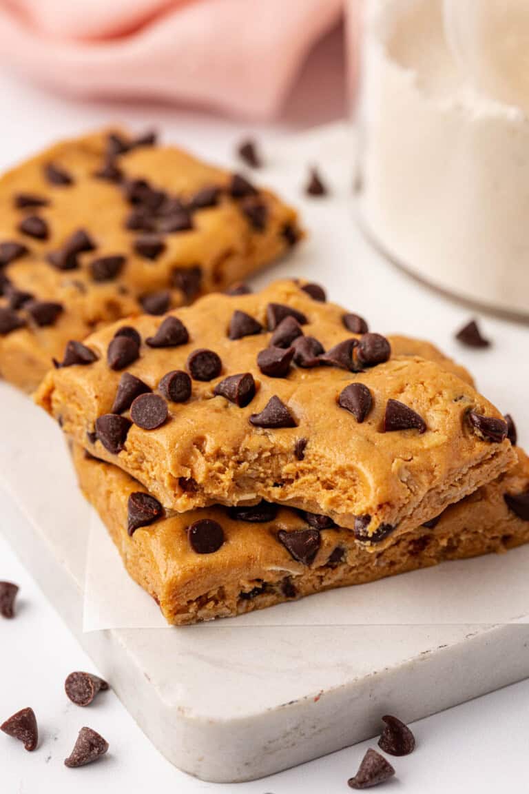 Peanut Butter Chocolate Chip Protein Bars - Build Your Bite