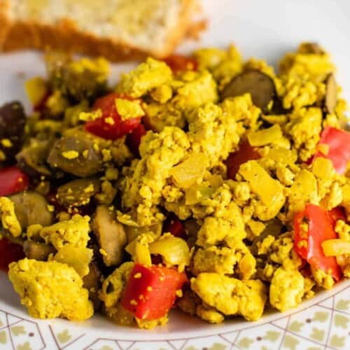Easy and Delicious Tofu Scramble Recipe - Build Your Bite