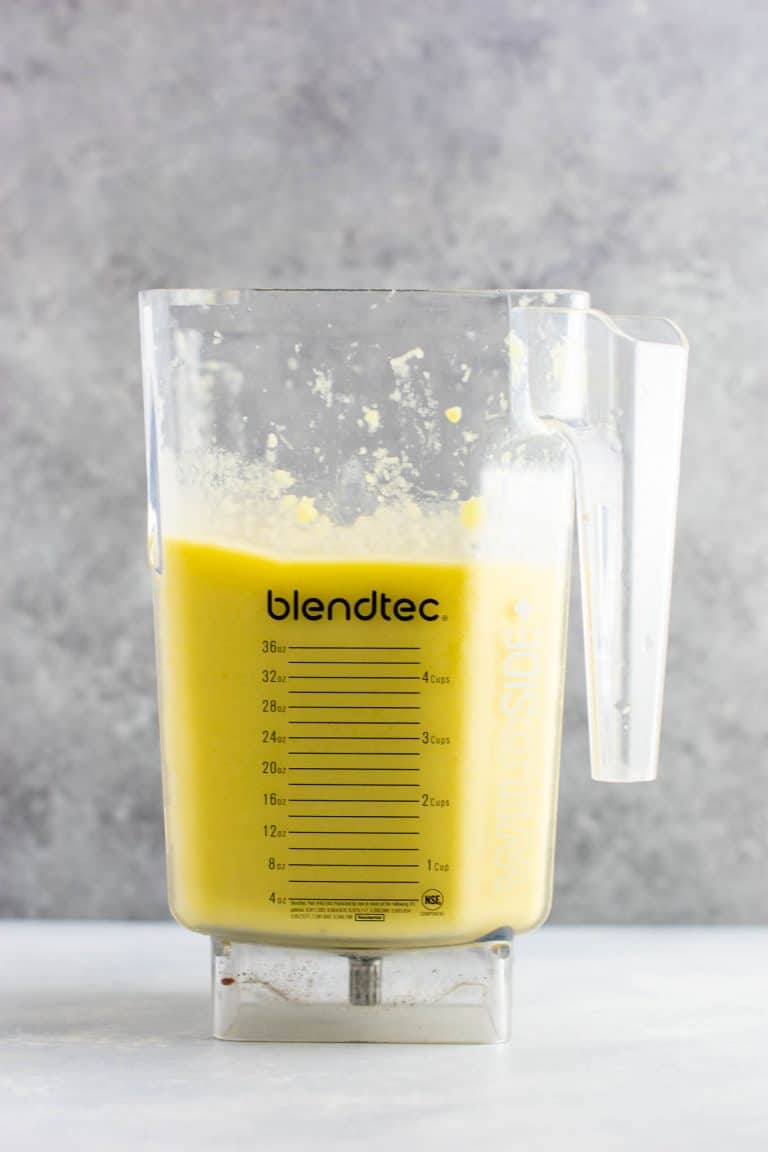 Pineapple Detox Smoothie Recipe - Build Your Bite