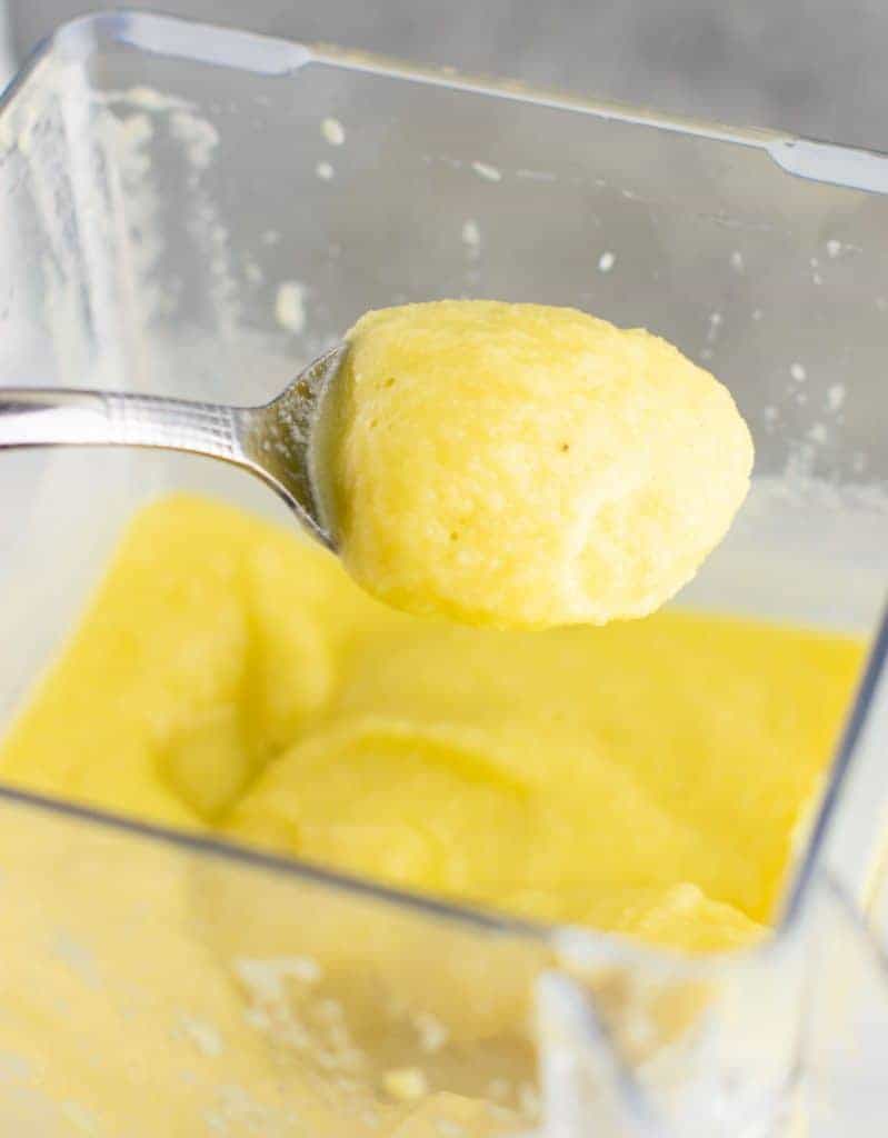 Pineapple Detox Smoothie Recipe - Build Your Bite