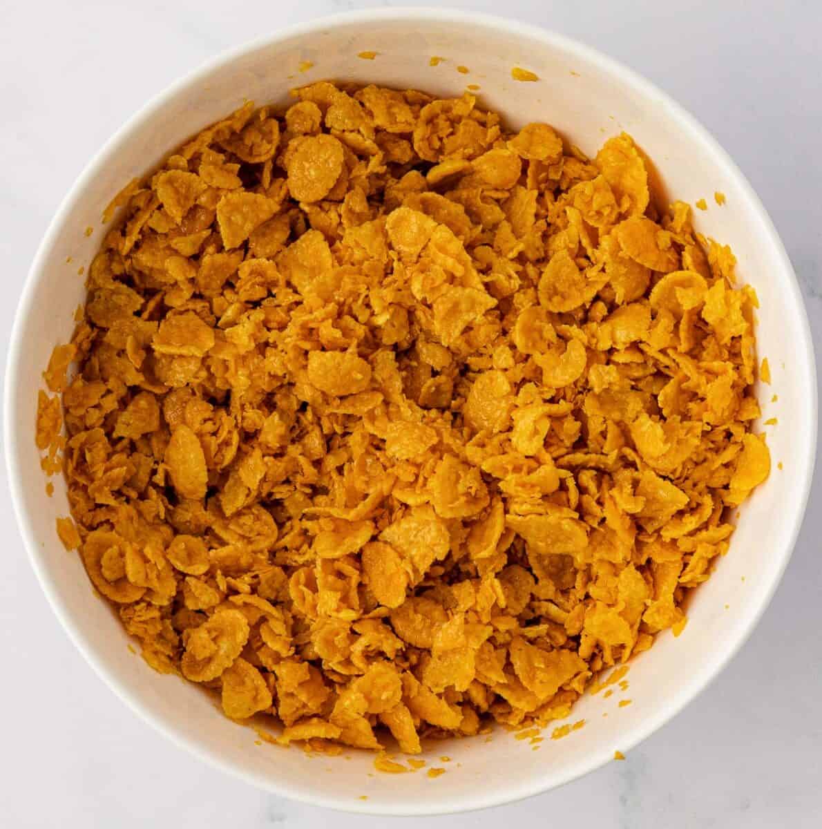 Cheesy Potatoes with Corn Flakes - Build Your Bite