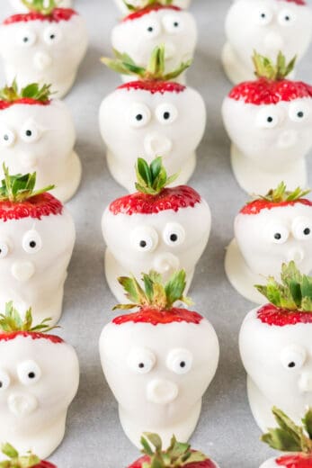 Strawberry Ghosts Recipe for Halloween - Build Your Bite