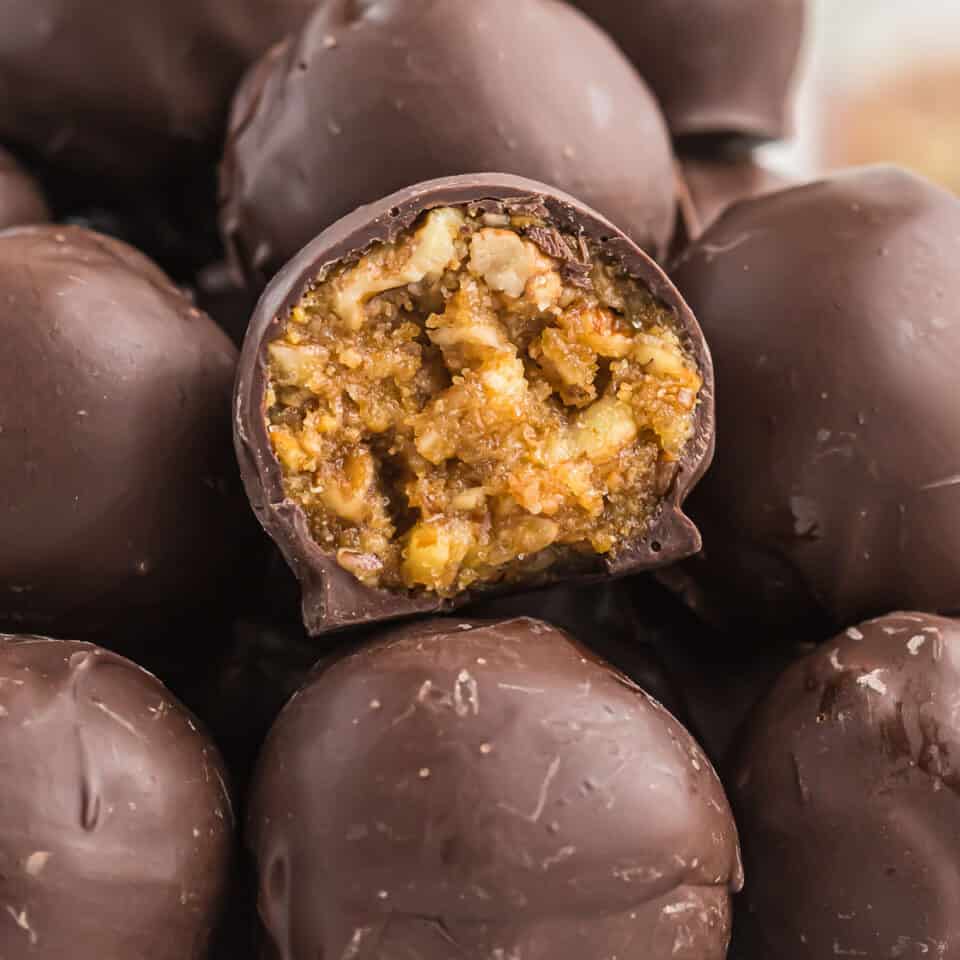 Easy No Bake Pecan Pie Balls - Build Your Bite