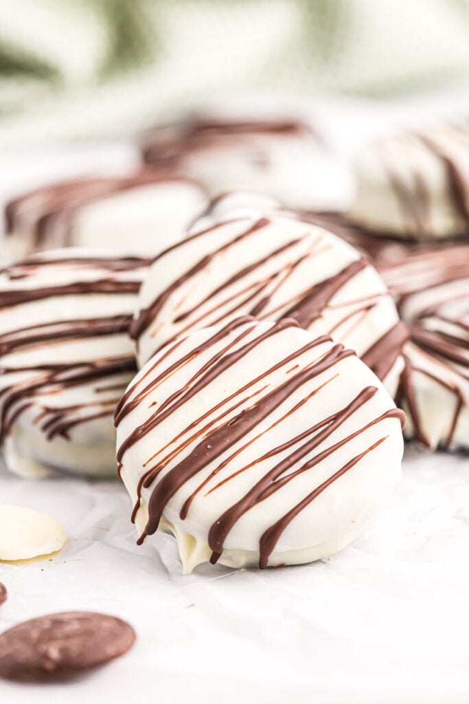 White Chocolate Covered Oreos - Build Your Bite