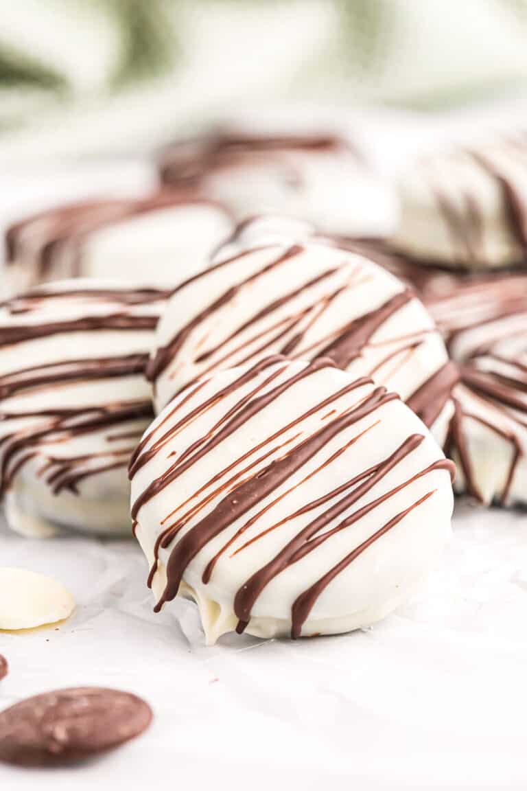 White Chocolate Covered Oreos - Build Your Bite