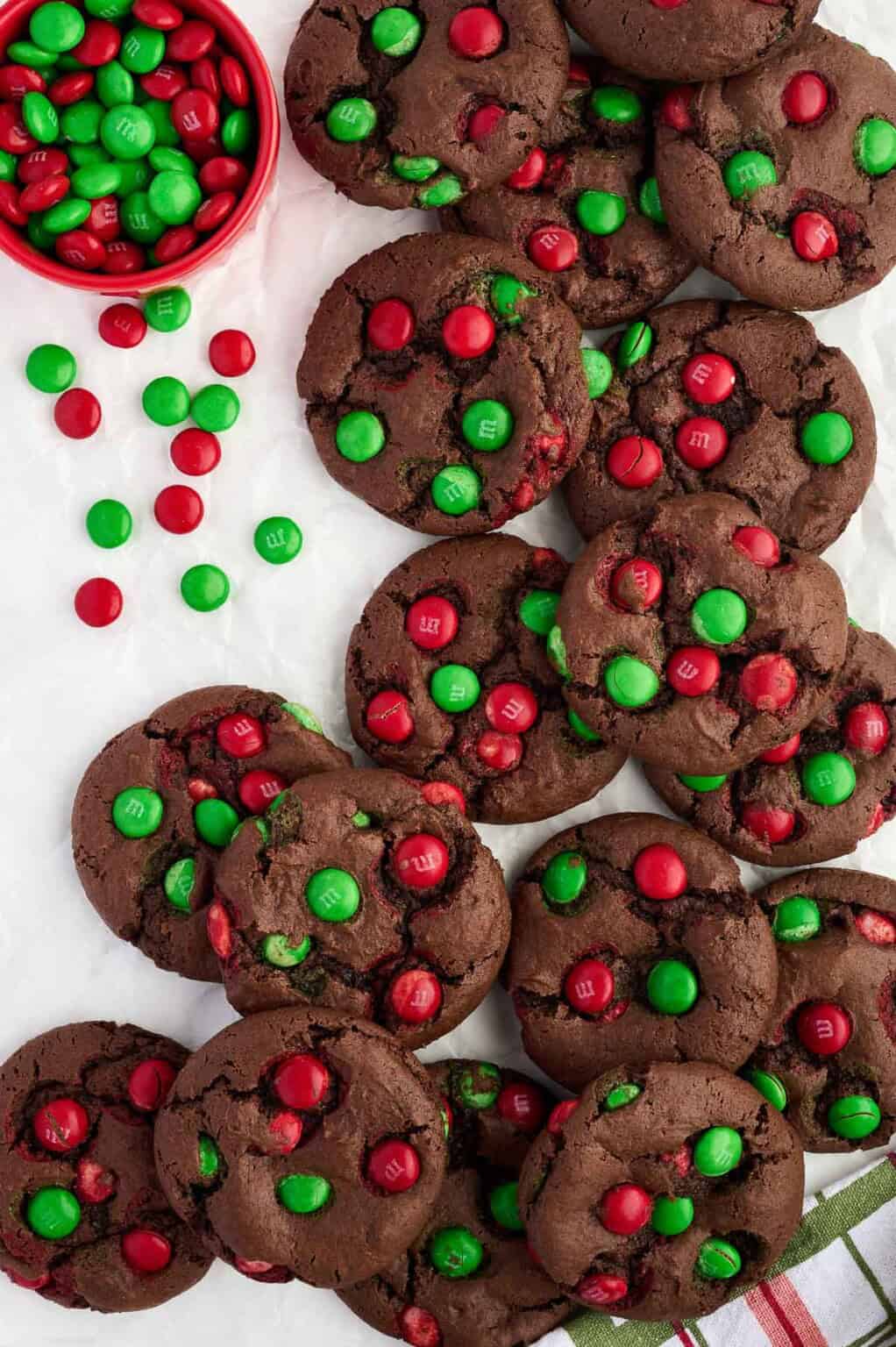 Chocolate Christmas Cookies - Build Your Bite