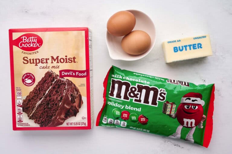 Chocolate Christmas Cookies - Build Your Bite